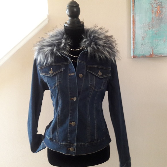Max Jeans | Jackets & Coats | Max Jeans Denim Jacket Blue Faux Fur ...